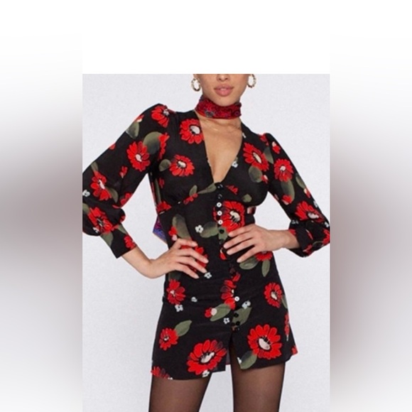 Realisation Par | Dresses | Realisation Par Leekley Silk Floral Button ...